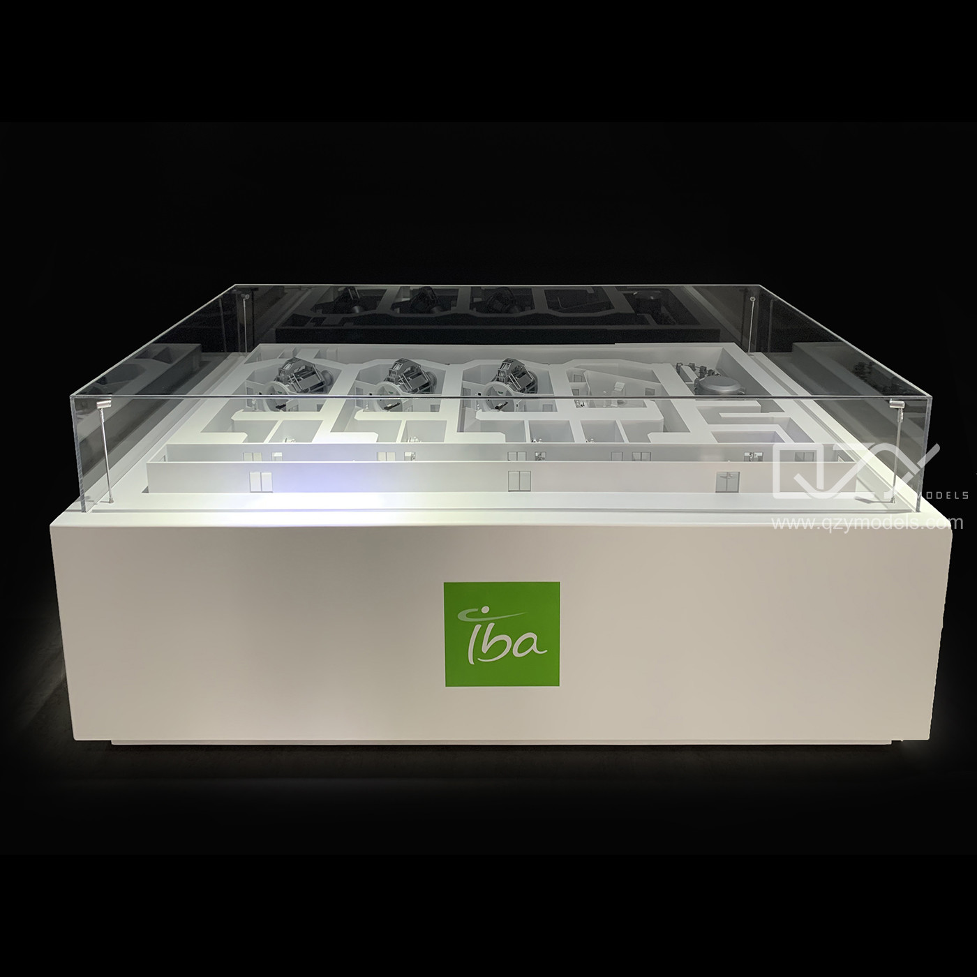 Scale Industrial Display Model CGN Proton Therapy System Models 1/40 ...