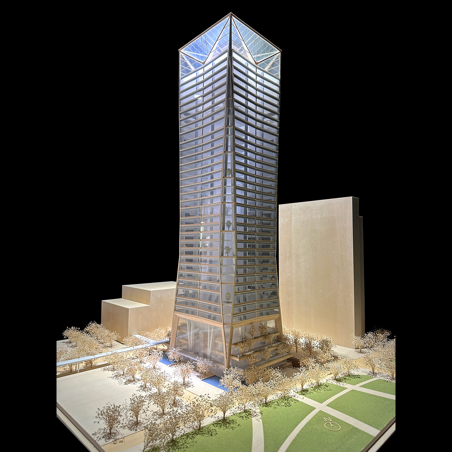 1/200 scale Wooden Miniature Skyscraper Model Qianhai Office Building ...